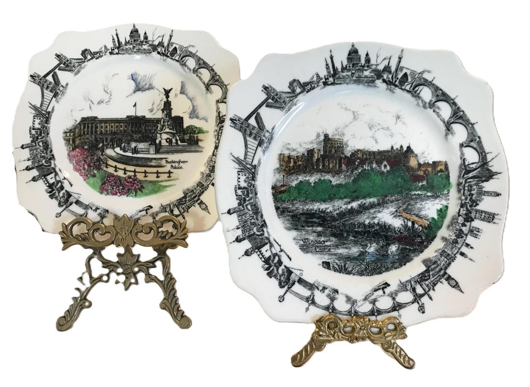 Vintage A.J. Wilkinson Burslem England 9" Windsor Castle and Buckingham ...