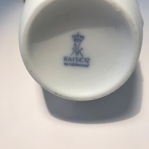 Vintage Kaiser Germany Porcelain Vase, Kaiser Porcelain White Scalloped ...