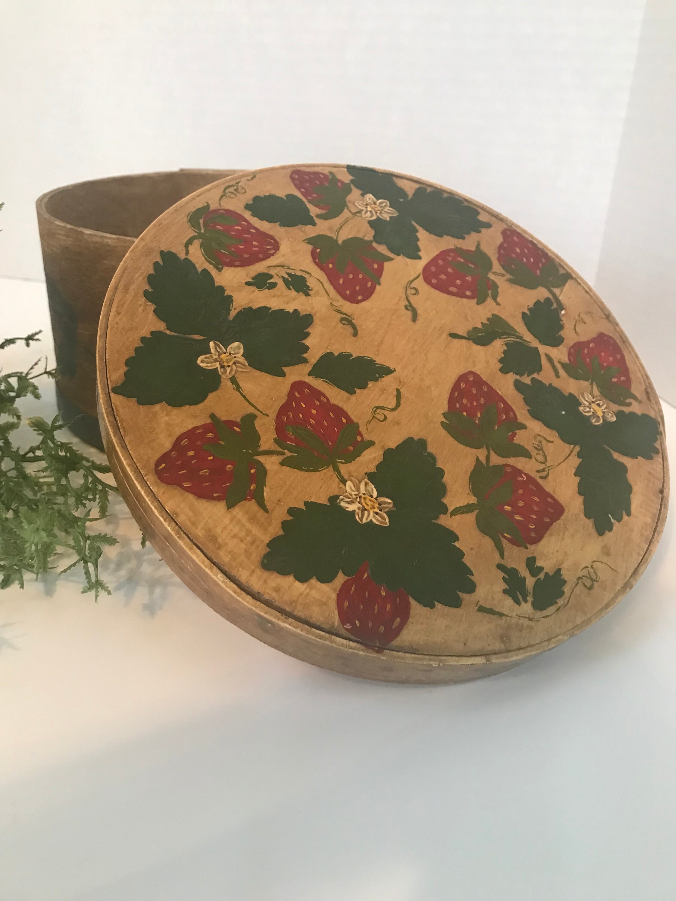 Vintage Round Wood Cheese Box, Vintage Hand Painted Wooden Box, Vintage ...