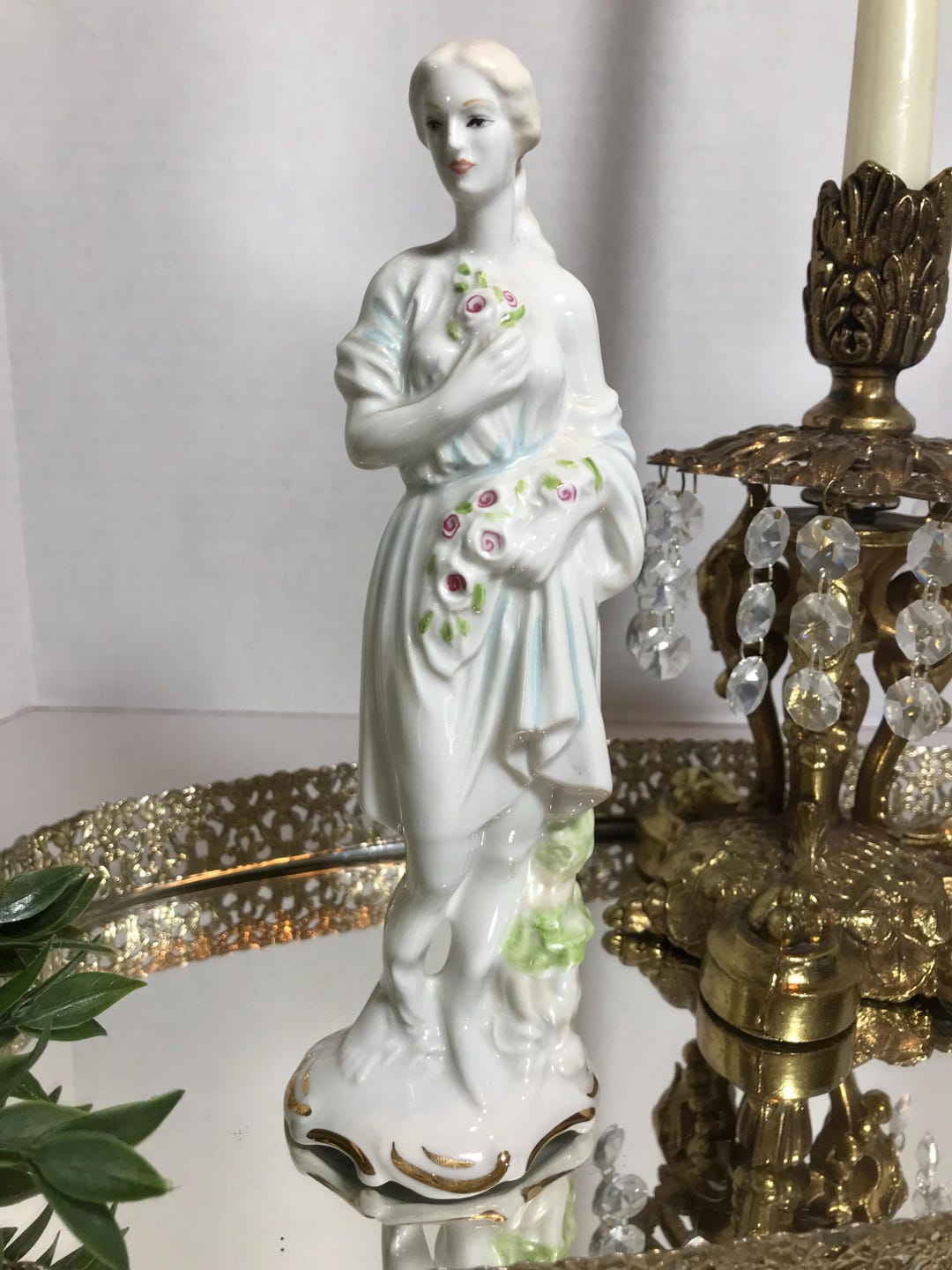 Vintage Lady in White Dress Statue, Vintage Romantic Lady in White ...