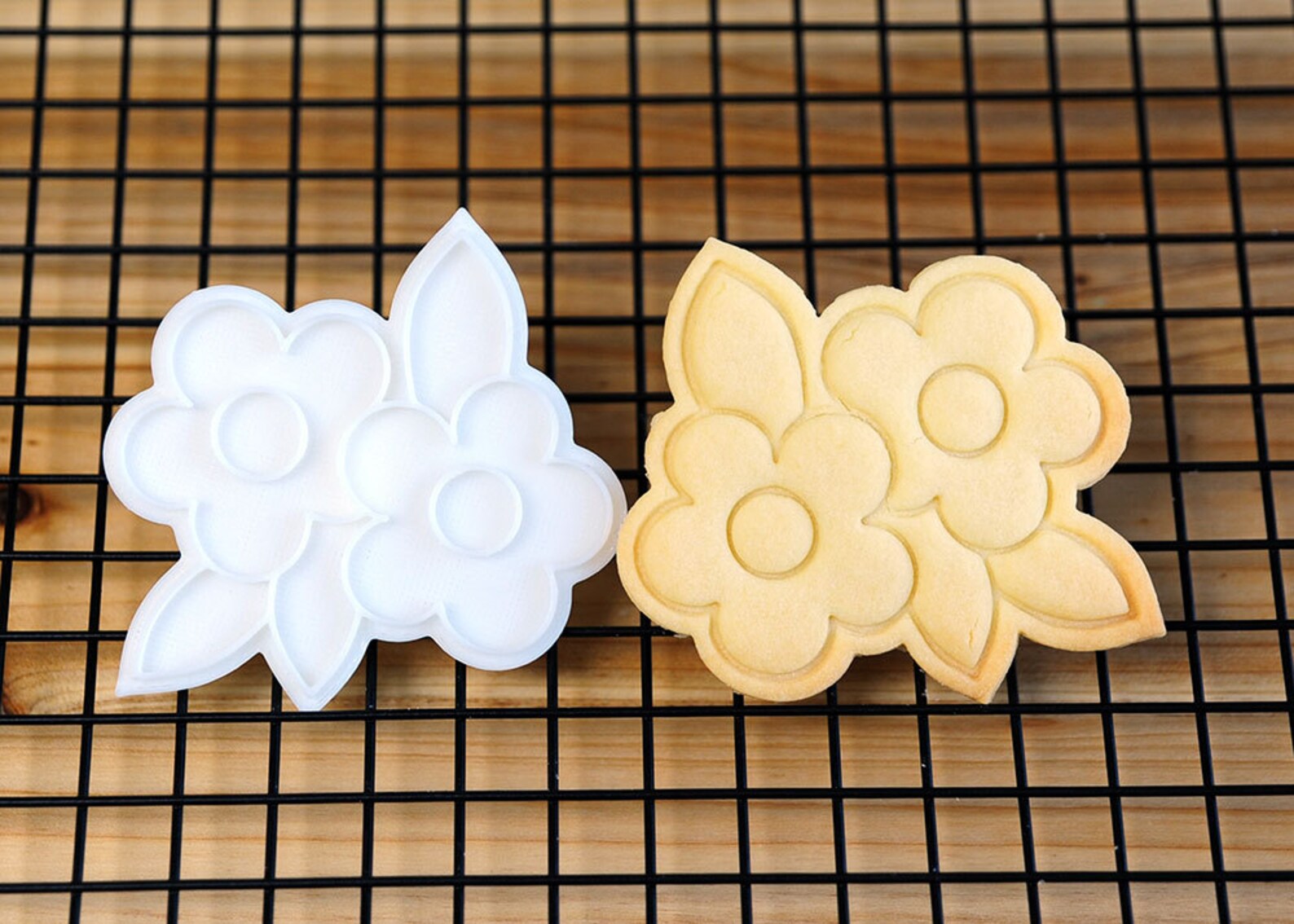 Two Flowers Cookie Cutter and Stamp | Etsy