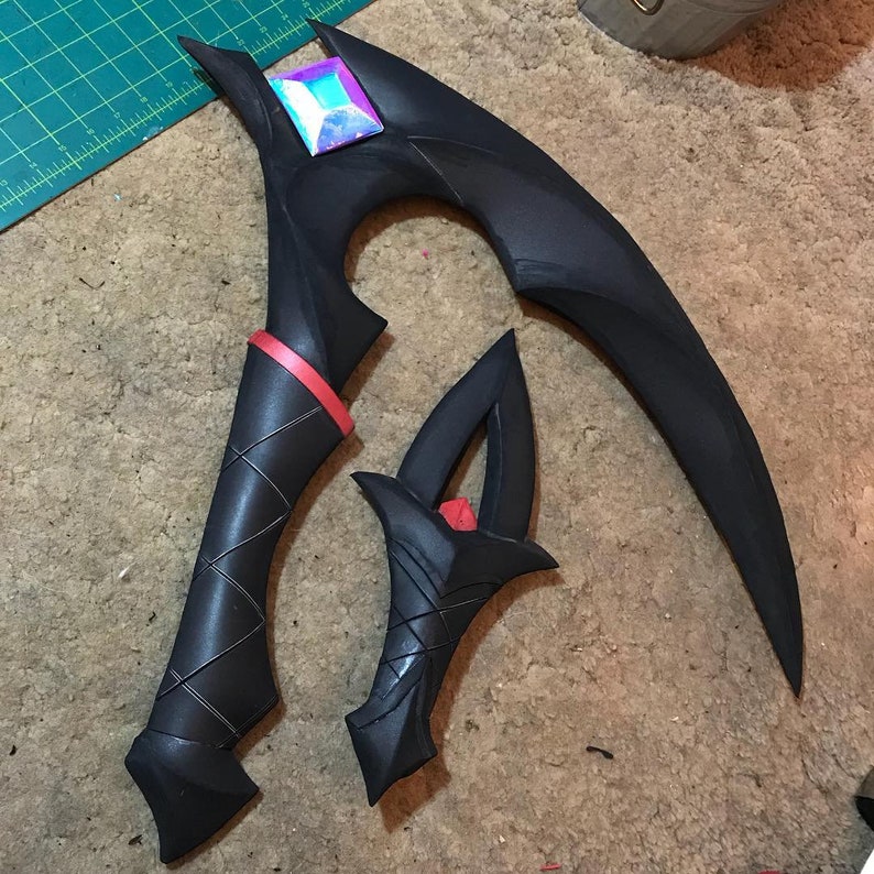 KDA Akali's Kama & Kunai Weapon Template - Etsy Finland