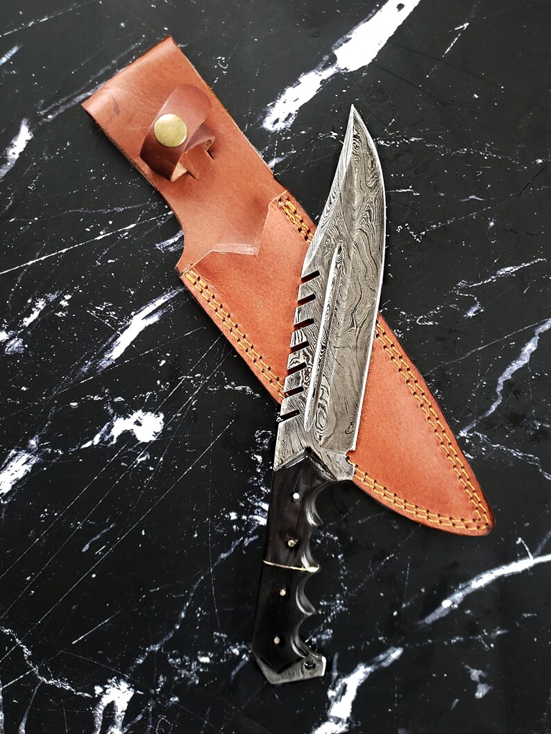 Titan Predator- Damascus Steel Blade With Serrated Back/ Dyed Bones ...