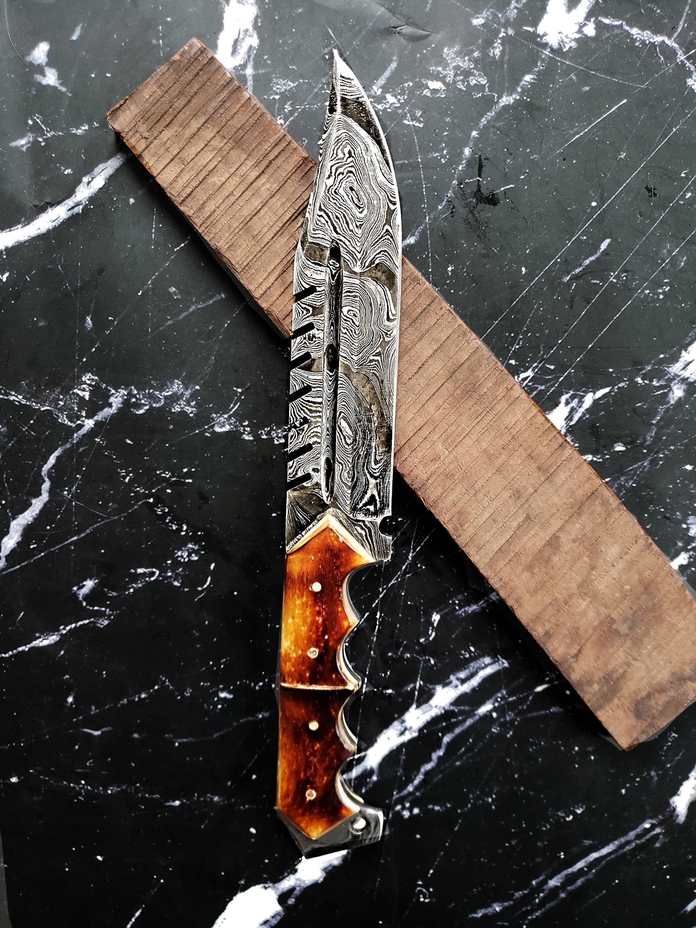 Titan Predator BX Damascus Steel Blade With Serrated Back/ | Etsy