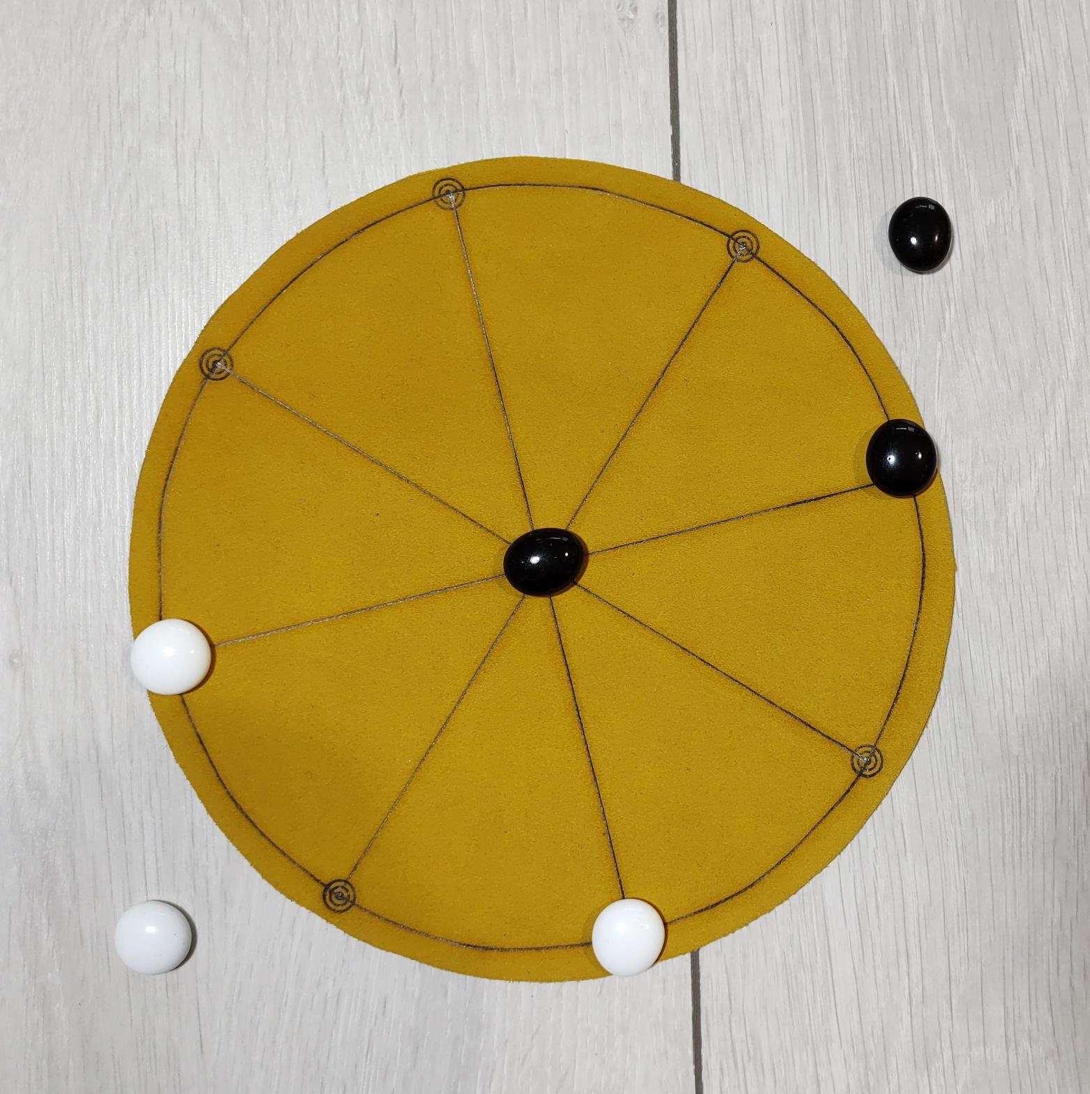 Roman Game of Rota Tic-tac-toe Leather Board Glass Stones - Etsy