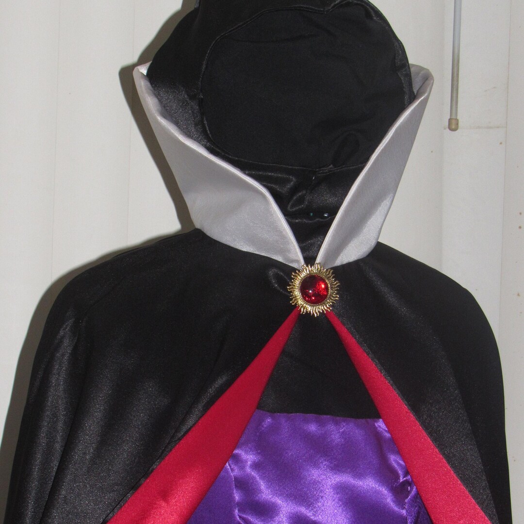 READY TO SHIP - Classic Evil Villain Medieval Queen Cosplay Costume ...