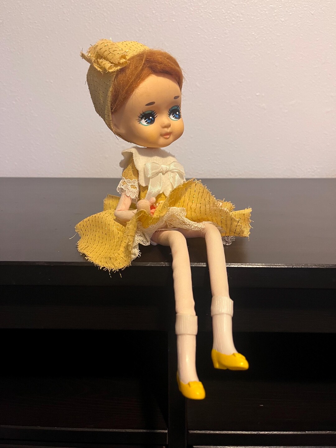 Vintage 1960’s Big Eye Mod Doll, in Yellow Dress & Hat. Poseable Legs ...