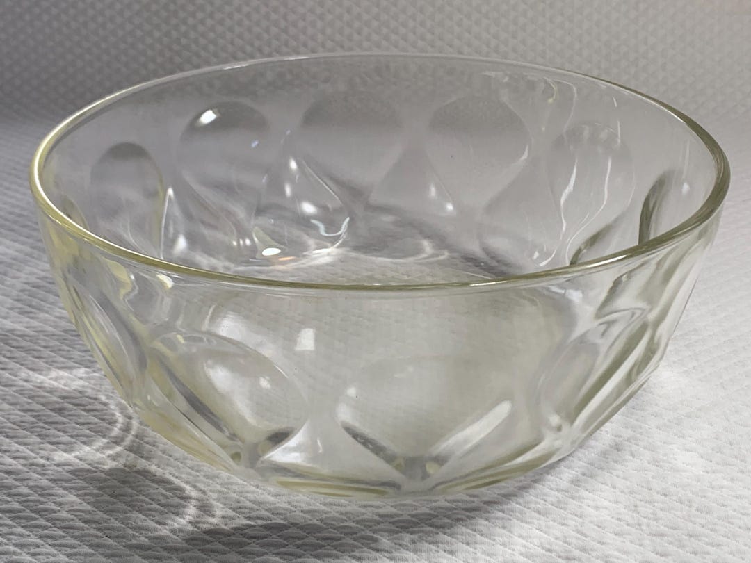 Vintage Pyrex Teardrop Bowl, 10" Diameter, in Clear Glass. - Etsy