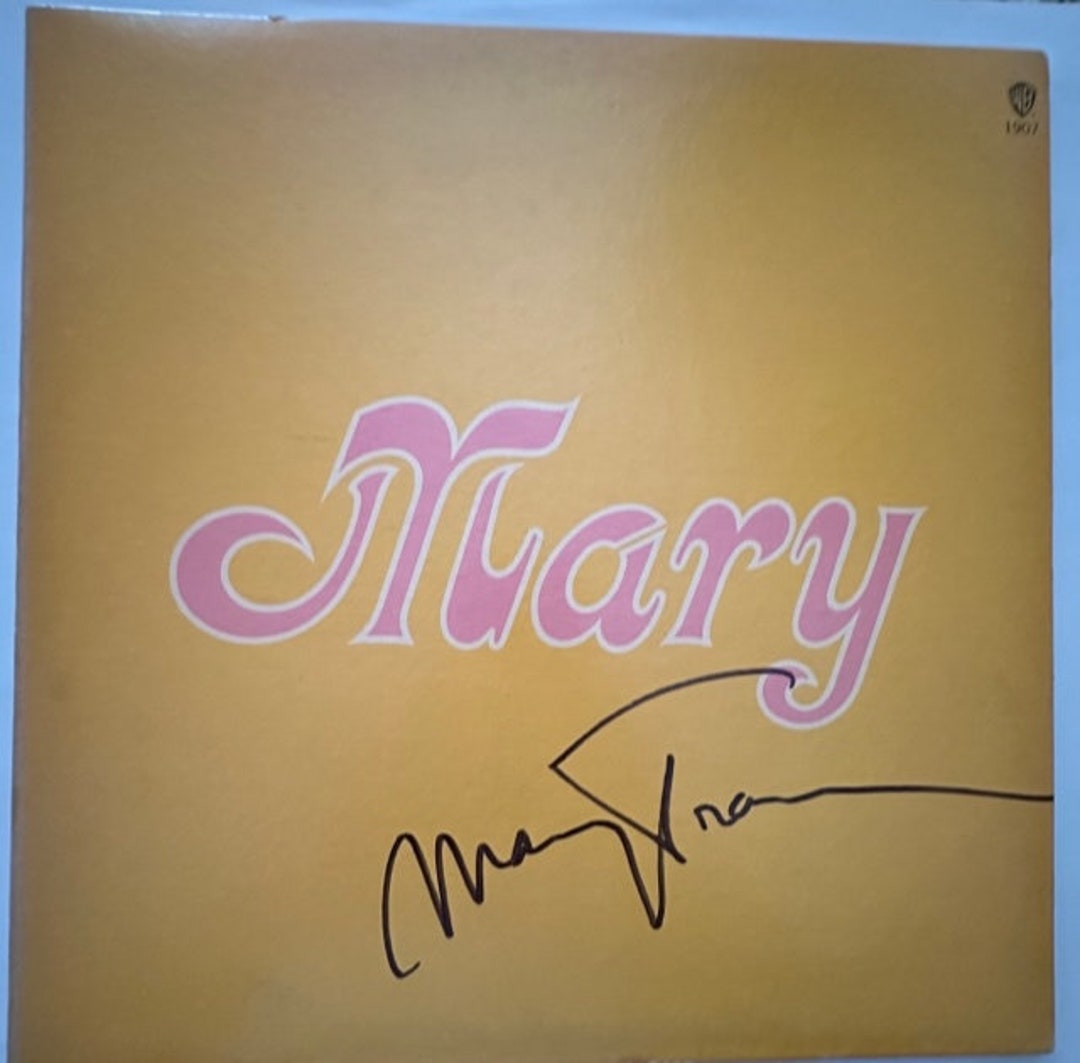 Mary Travers Autographed Debut Album 1971 (JSA) - Etsy Mary Travers Autographed Debut Album 1971 (JSA) - Etsy