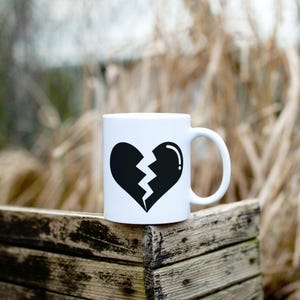 BROKEN HEART Svg, Eps, Dxf, Png Files - Vinyl Cutting, Engraving ...