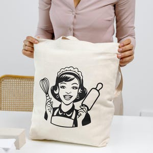 RETRO WOMAN BAKING Svg, Eps, Dxf, Png - Vinyl Cutting File, Kitchen ...