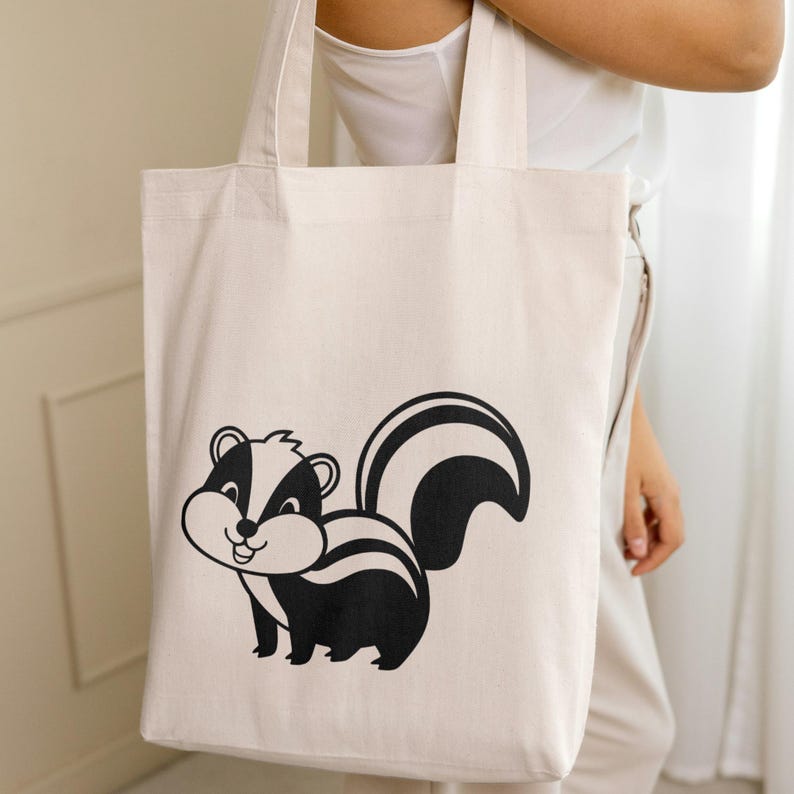 Skunk SVG PNG DXF Files: Animal Clipart for Cricut & Silhouette ...