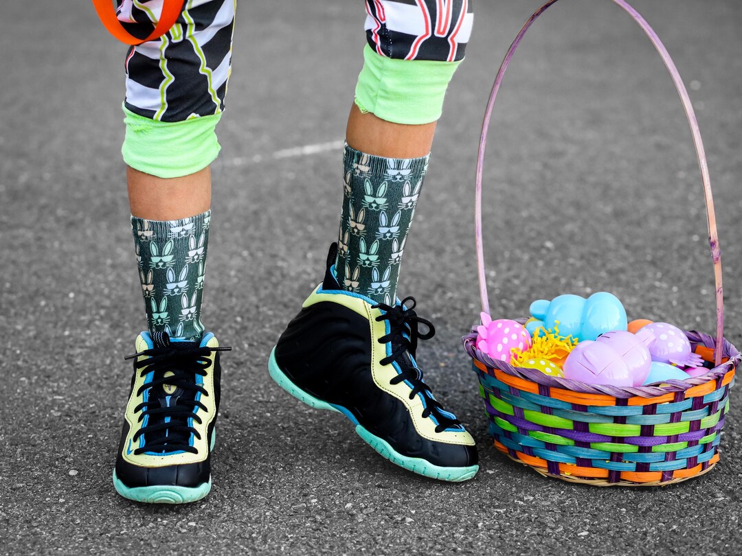 Cool Bunnies Peep Socks, Group Matching Idea, Family Photos, Child to ...