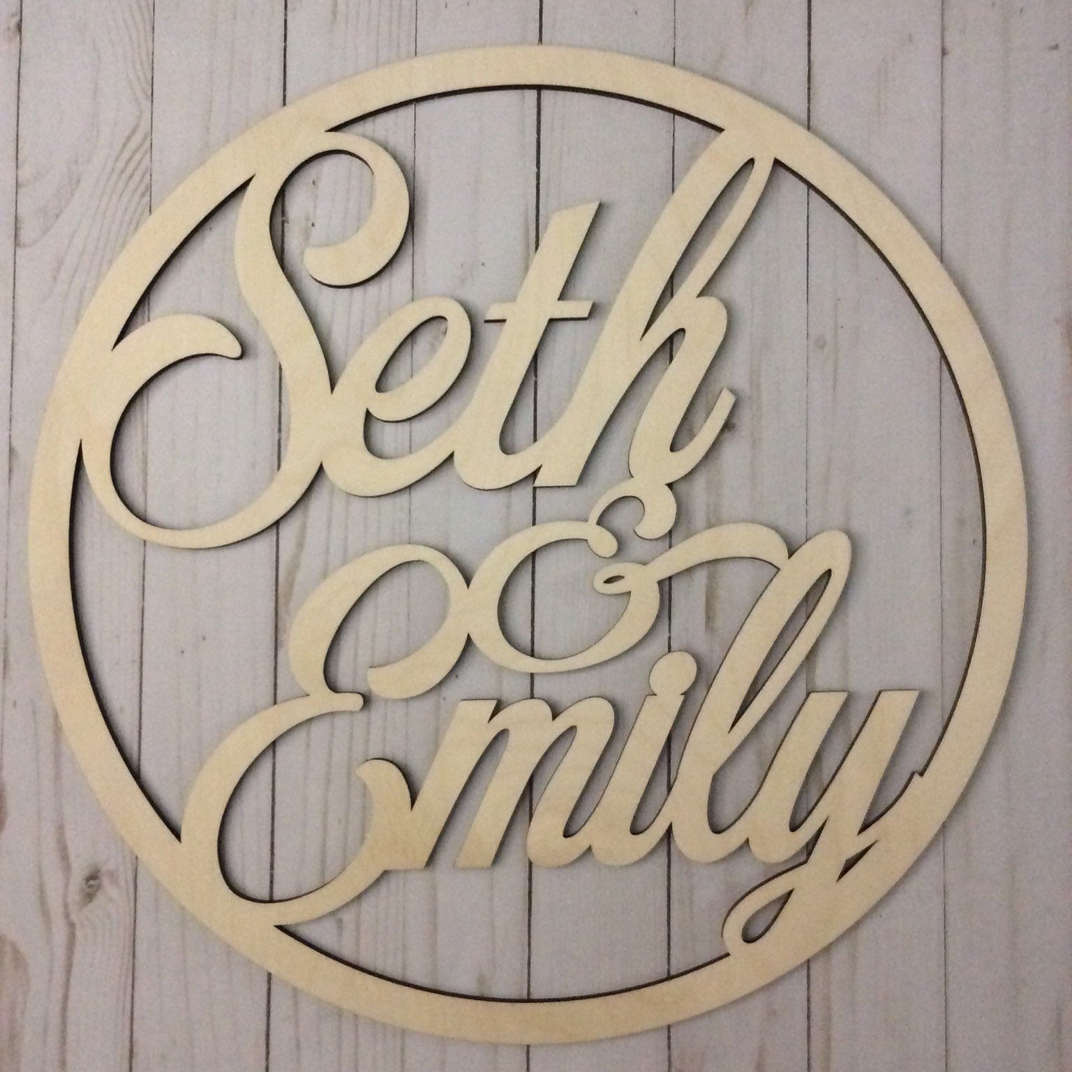 Circle Name Sign / Personalized Wedding Sign / Couple Name | Etsy