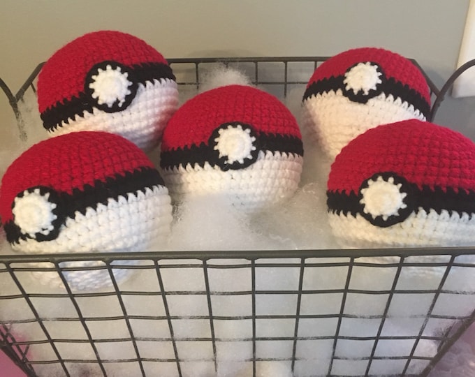 Crochet Pokéball Amigurumi - Etsy