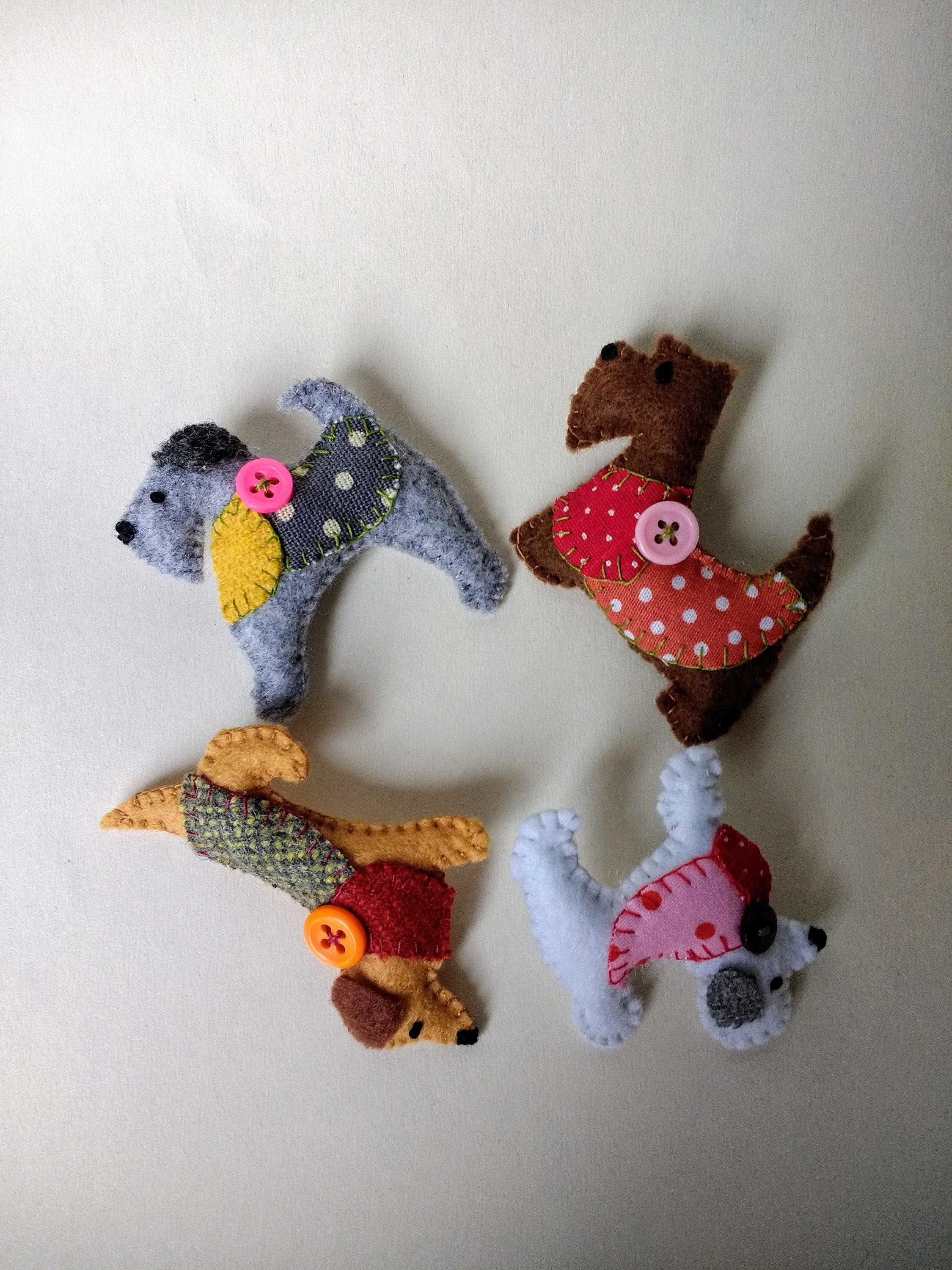 Felt Dog Brooch - Etsy UK