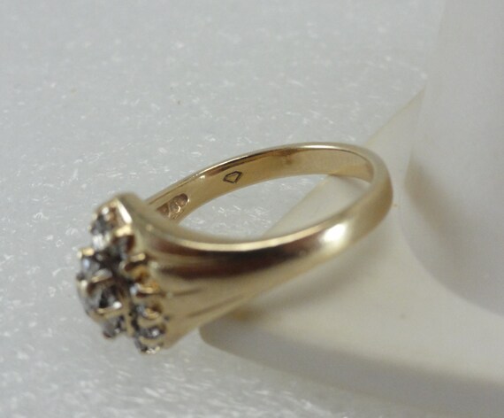 14KP Diamond Ring Cluster Estate SZ 6.75 - Gem