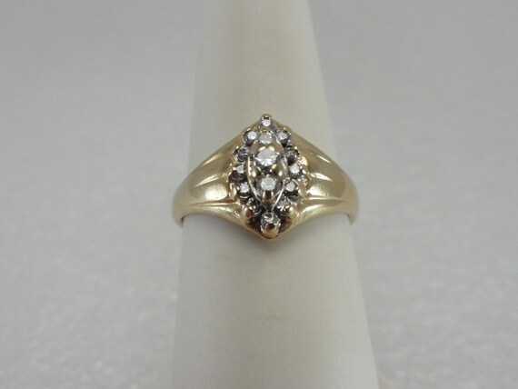 14KP Diamond Ring Cluster Estate SZ 6.75 - Gem