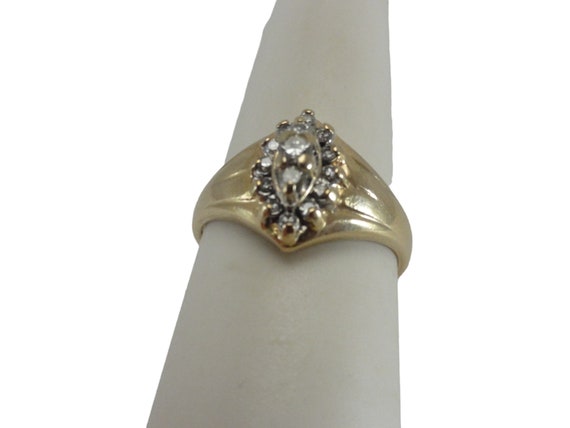 14KP Diamond Ring Cluster Estate SZ 6.75 - Gem