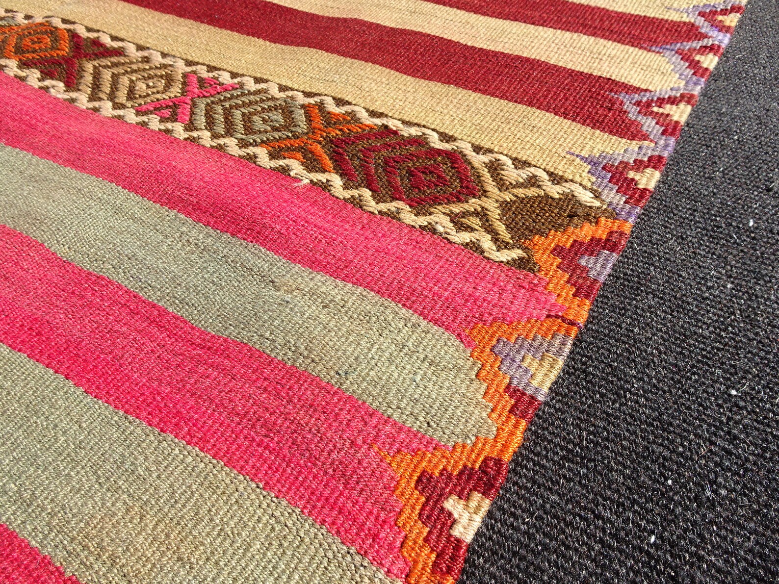 Pink Stripe Rug,4,3x6,11 Feet 130x210 Cm Striped Beautiful Colours ...