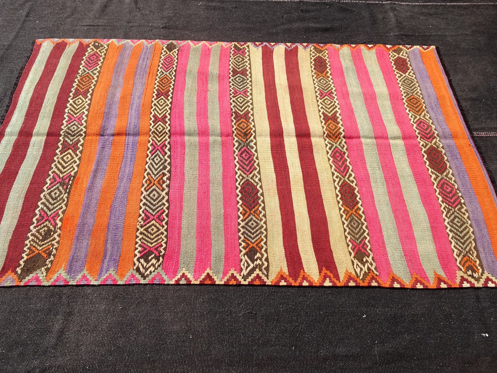 Pink Stripe Rug,4,3x6,11 Feet 130x210 Cm Striped Beautiful Colours ...