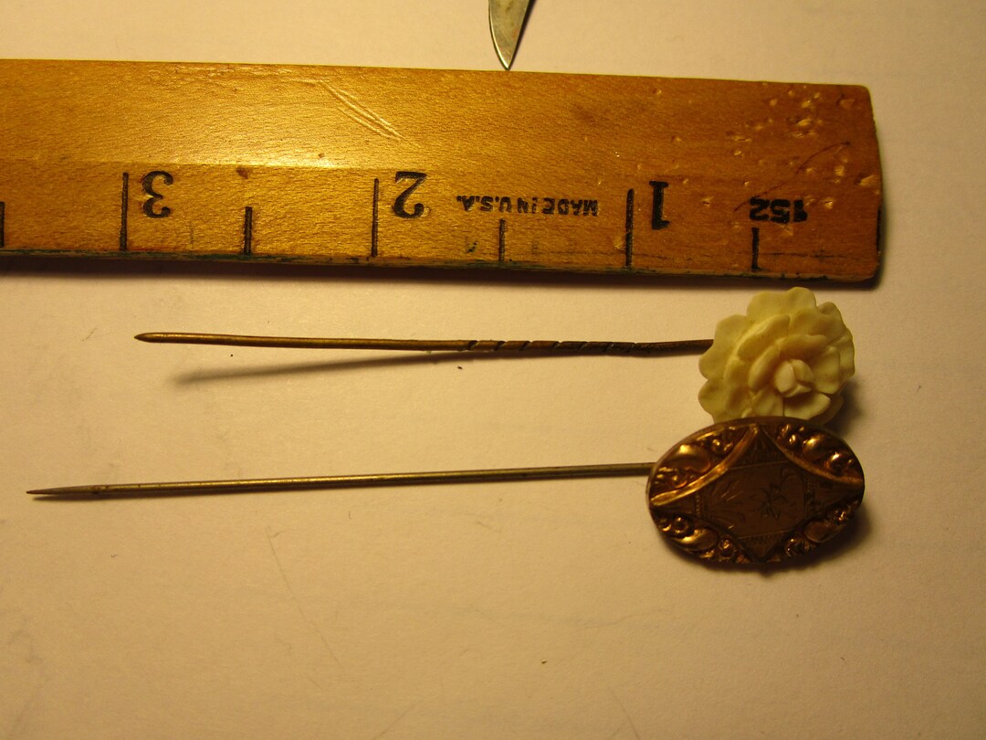 2 Vintage Hat Pins White Celluloid or Bakelite Flower & Metal Gold Tone ...