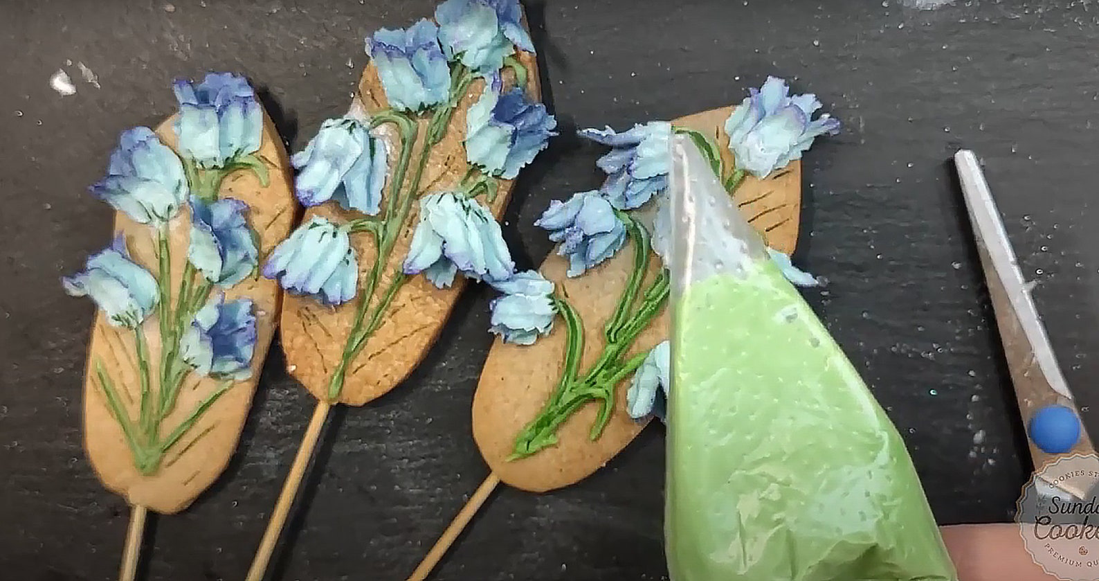 Berry Flowers Cookie Decorating Class. Step-by-step Video Tutorial - Etsy