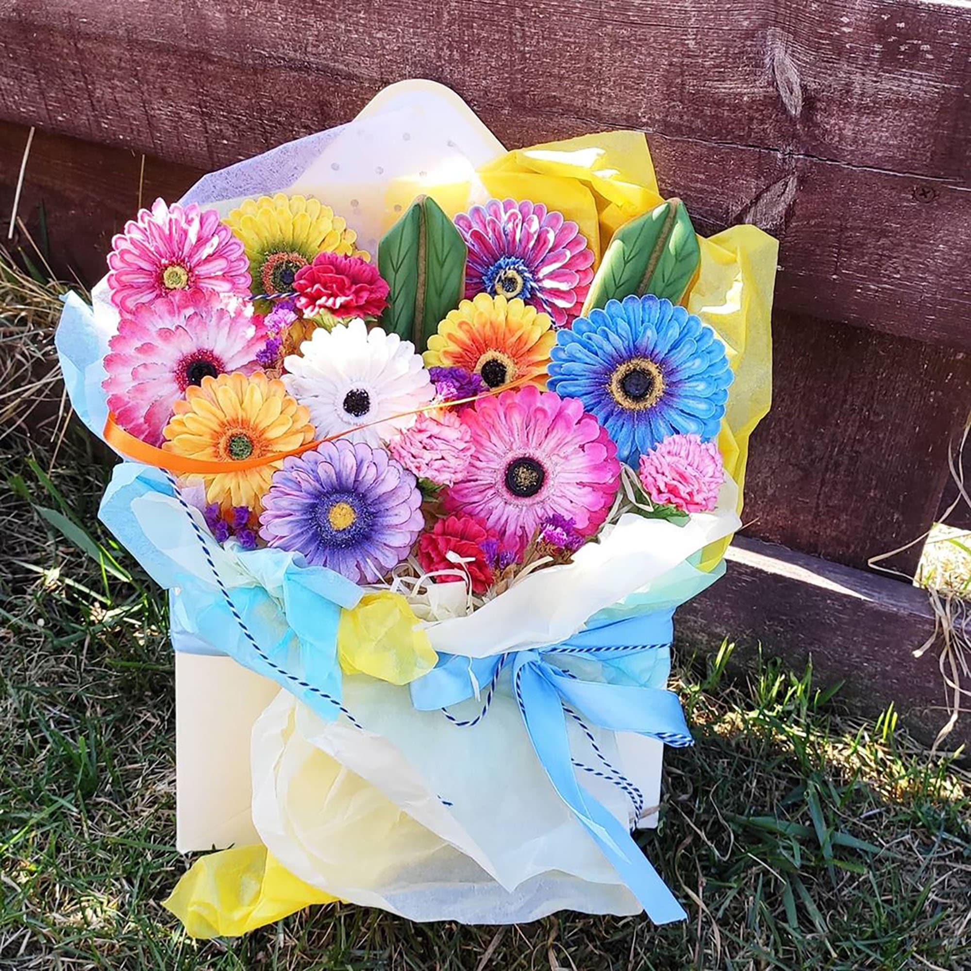 Gerberas and Carnations Cookie Decorating Class. Step-by-step Video ...
