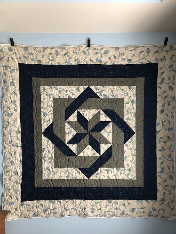 Interlocking Squares Quilt Pattern