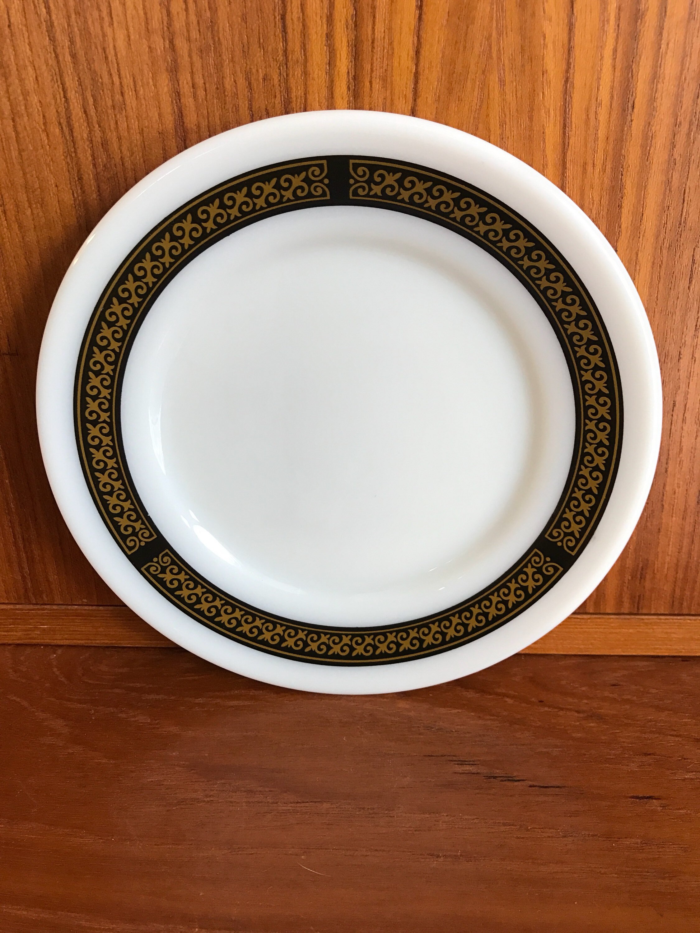 Vintage Pyrex Glass Plate Fleur De Lis 704 Black Gold 6 - Etsy