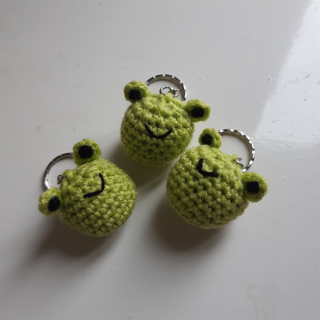 Handmade Amigurumi Crochet Mini Frog Keyrings in Bright Green - Etsy
