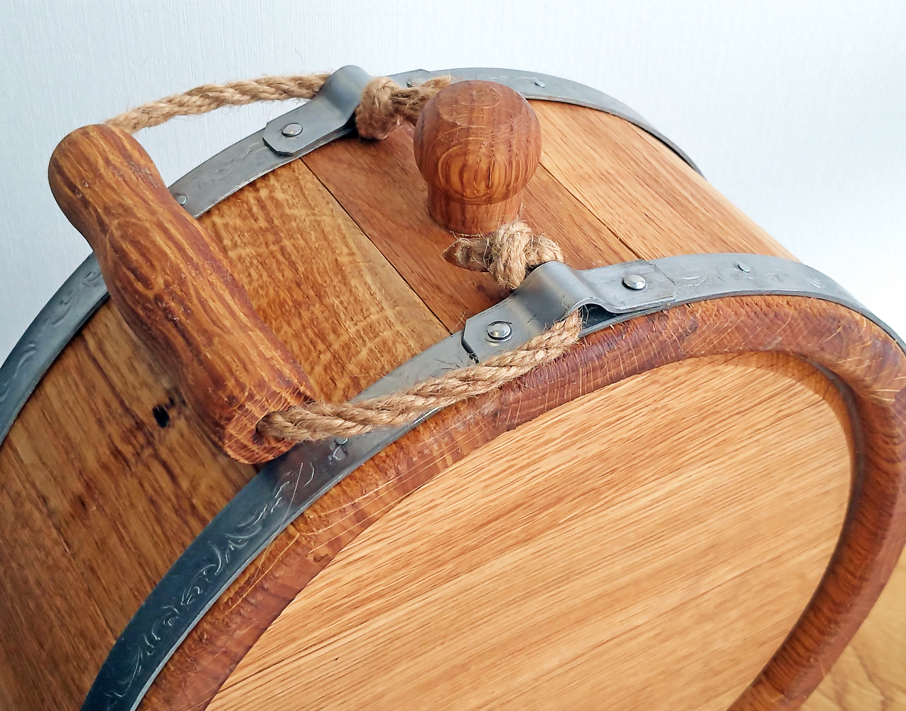 Pirate rum whiskey barrel 3L Personalized oak Wine Barrel | Etsy