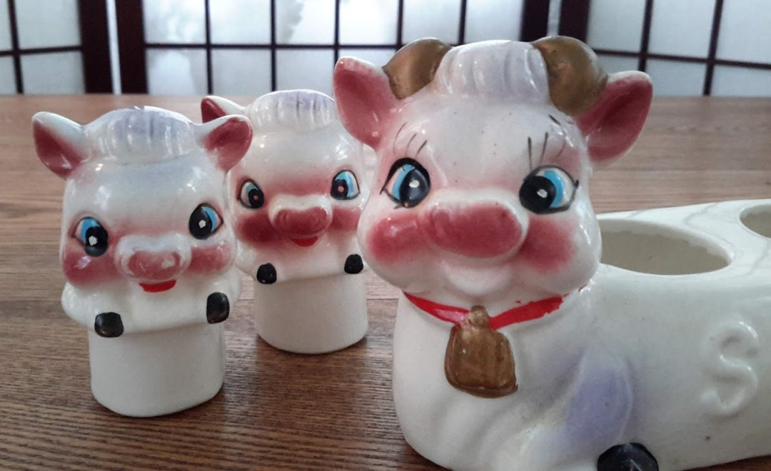 Vintage Made in Japan Purple Cows Ceramic Salt and Pepper Shakers on ...