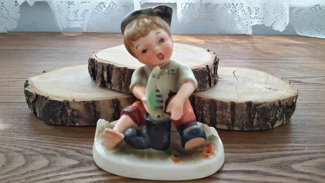 Vintage Napco Japan Hummel Style Ceramic Figurine Little Boy Sitting ...