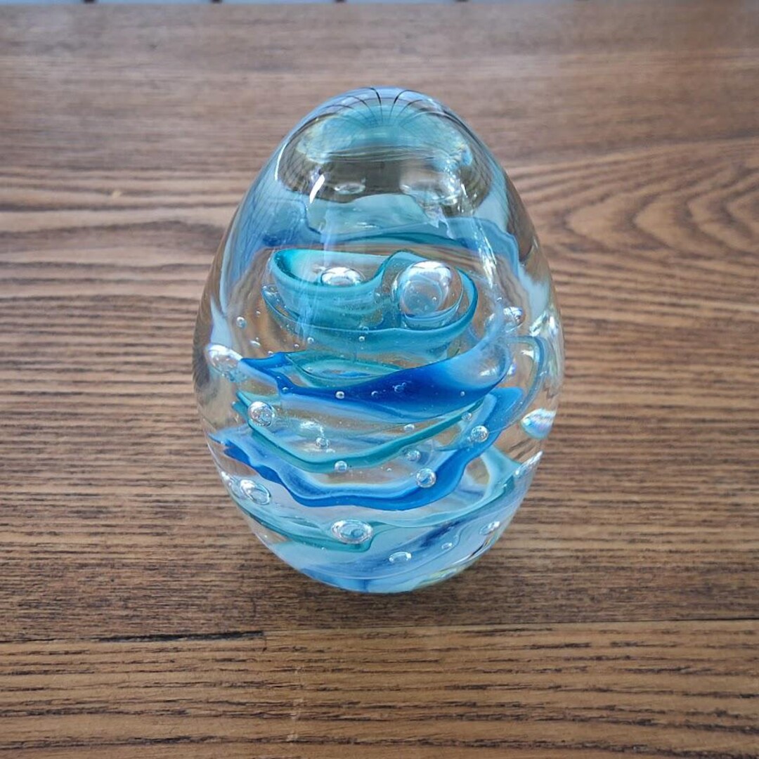 Vintage ''robert L. Hamon'' Signed Egg Shaped Paperweight With Blue and ...