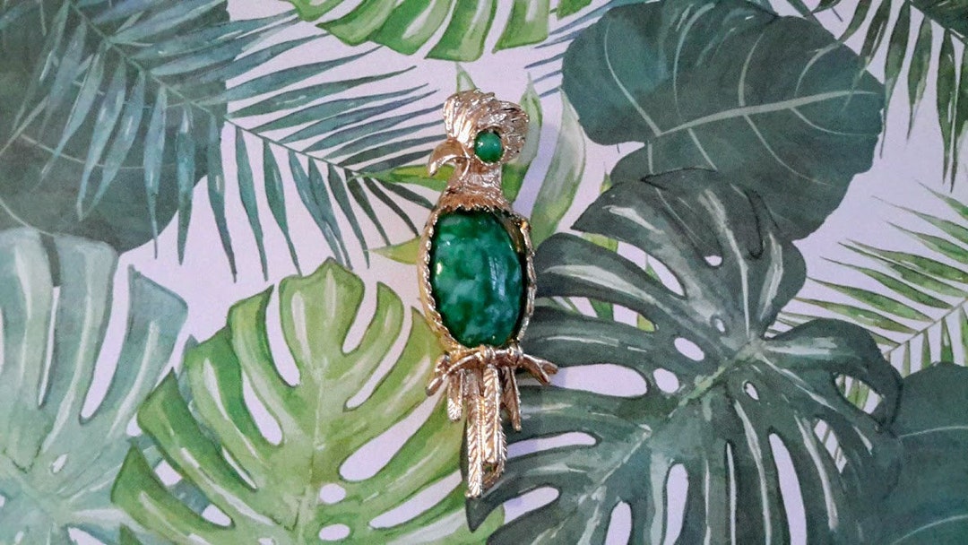Vintage Gerry's Gold Tone Parrot Exotic Bird Brooch Pendant Green ...