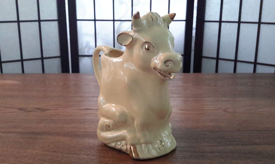 Vintage Pearl China USA 635 ''sitting Bull'' Yellow and Gold Figural ...