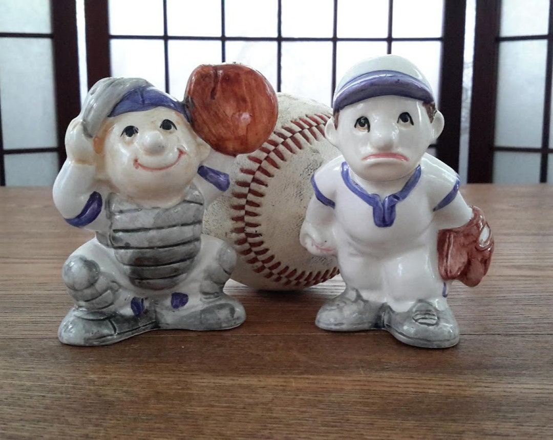 Vintage Hand-painted Ceramic Baseball Player Salt and Pepper Shakers - Etsy