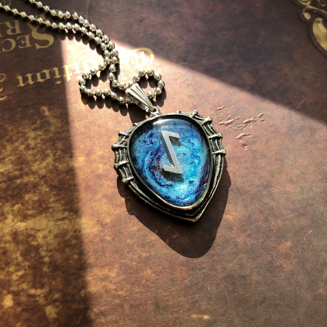 Eihwaz Rune/ Spider Bilateral Pendant Amulet. Viking Rune - Etsy