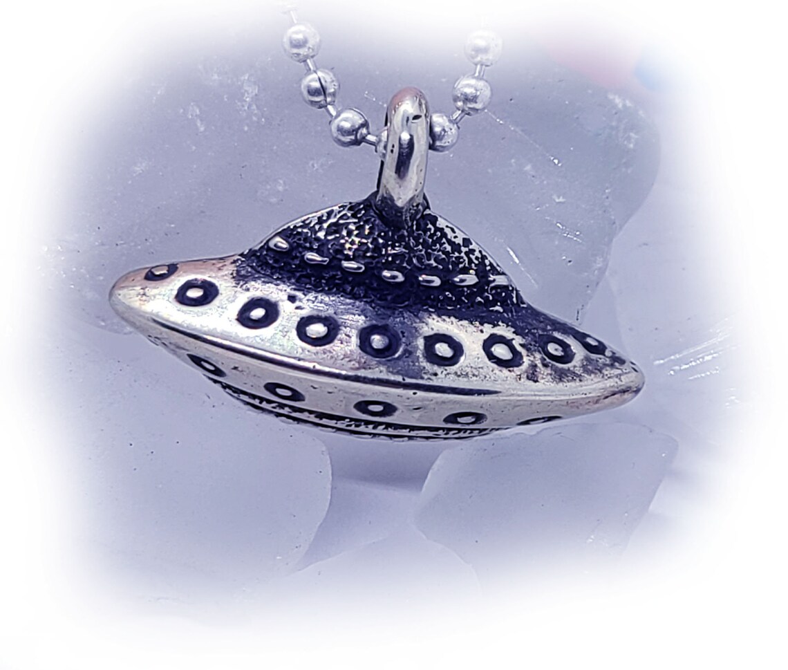UFO Sterling Silver Pendant - Etsy