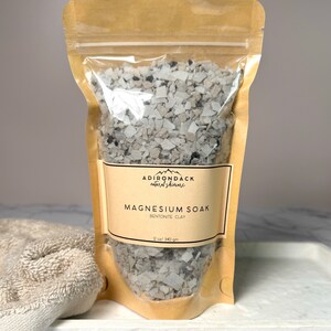 Magnesium Bath Salt With Essential Oils, Turmeric Powder, Bentonite ...
