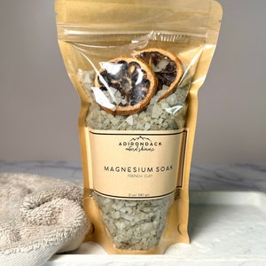 Magnesium Bath Salt With Essential Oils, Turmeric Powder, Bentonite ...