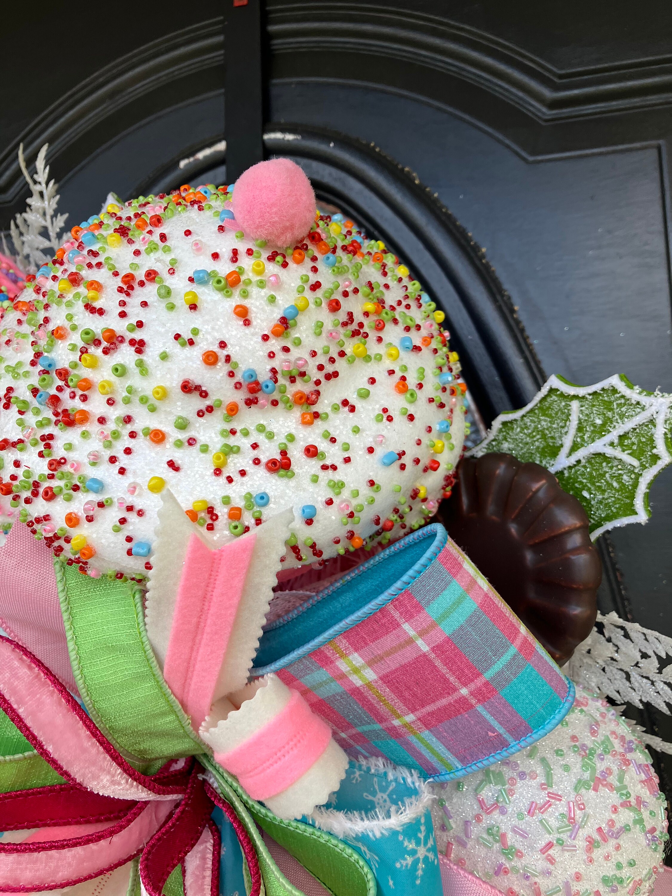 Candy Swag, Sweet Christmas Wreath, Cupcake and Donut Decor, Candy ...