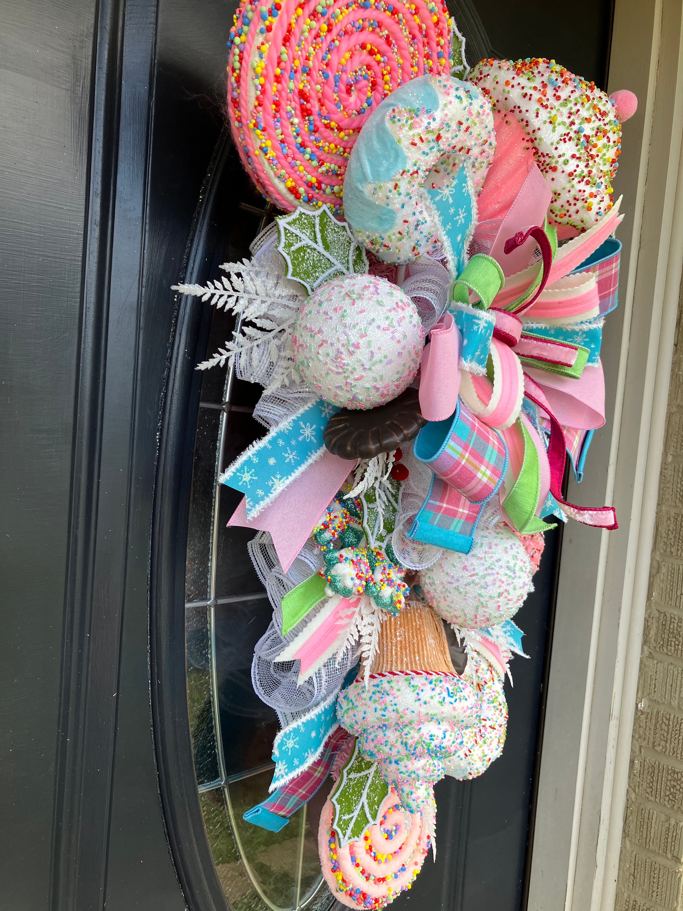 Candy Swag, Sweet Christmas Wreath, Cupcake and Donut Decor, Candy ...