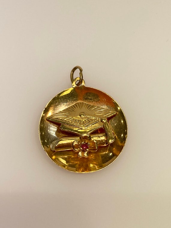 vintage 14k gold graduation - Gem