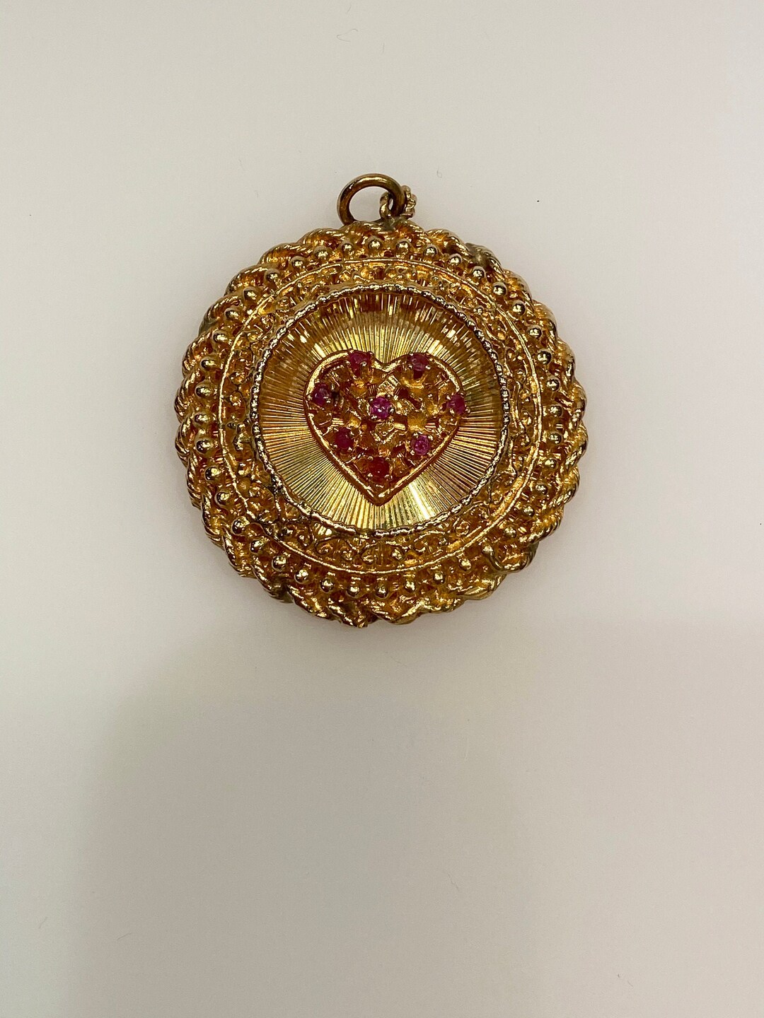 Vintage 14k Yellow Gold Ruby Heart Round Filigree Disc With Rope Edge ...