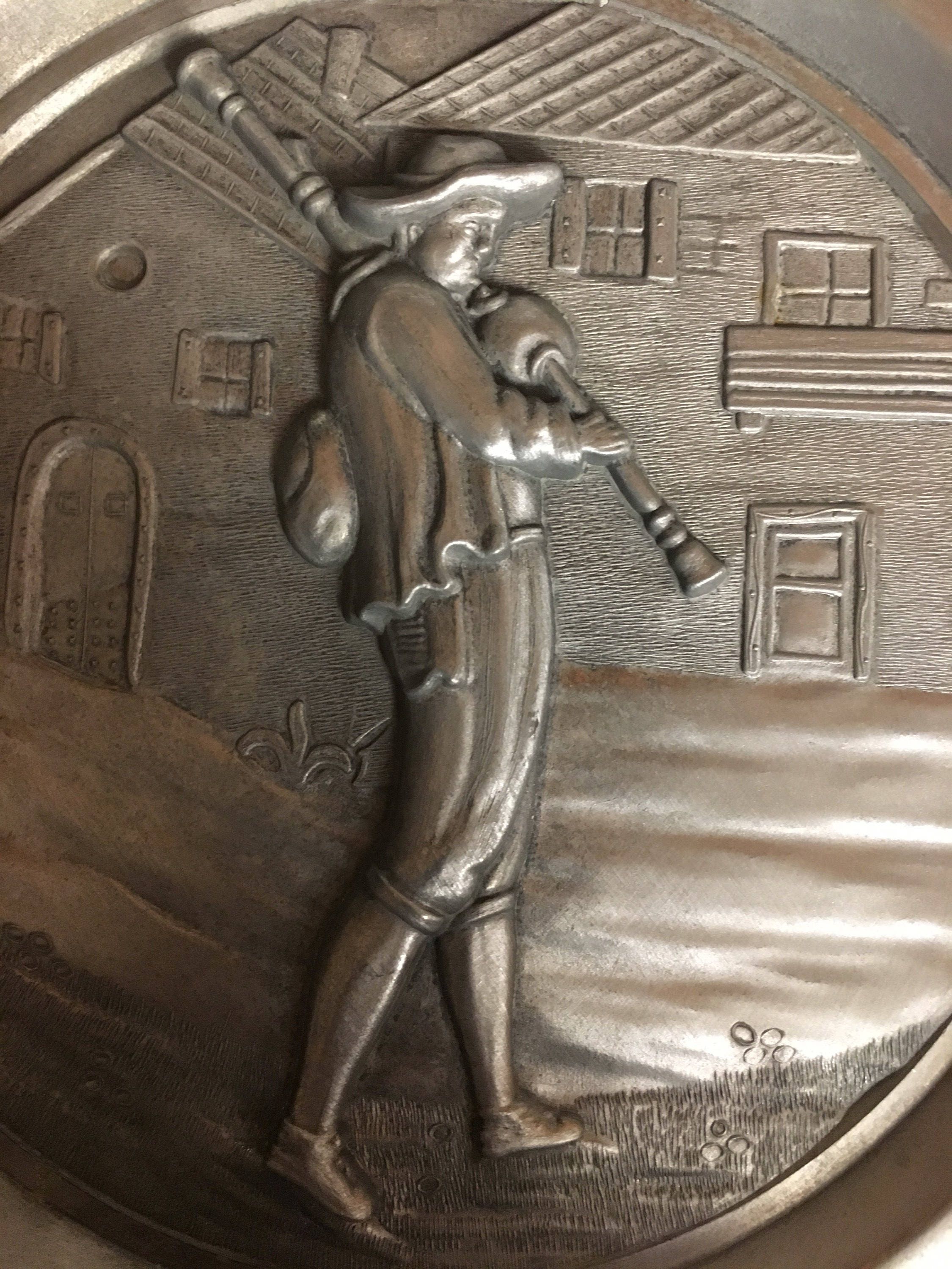 Vintage 95/100 Cast Iron 3D Plate Wall Decor - Etsy