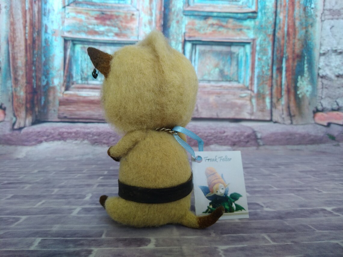 Grumpy Cat toy/ Needle felted cat/ Sad eyes/ Freedom cat/ Sad | Etsy