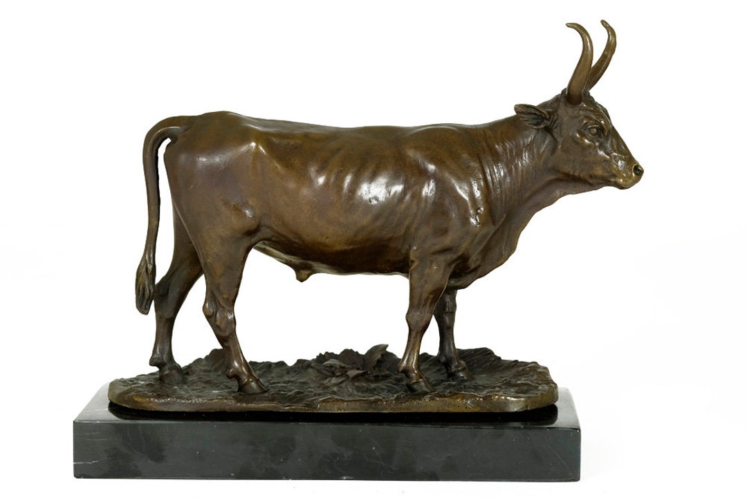 Bronze Sculpture of a Standing Bull With Big Horns Home Deco - Etsy