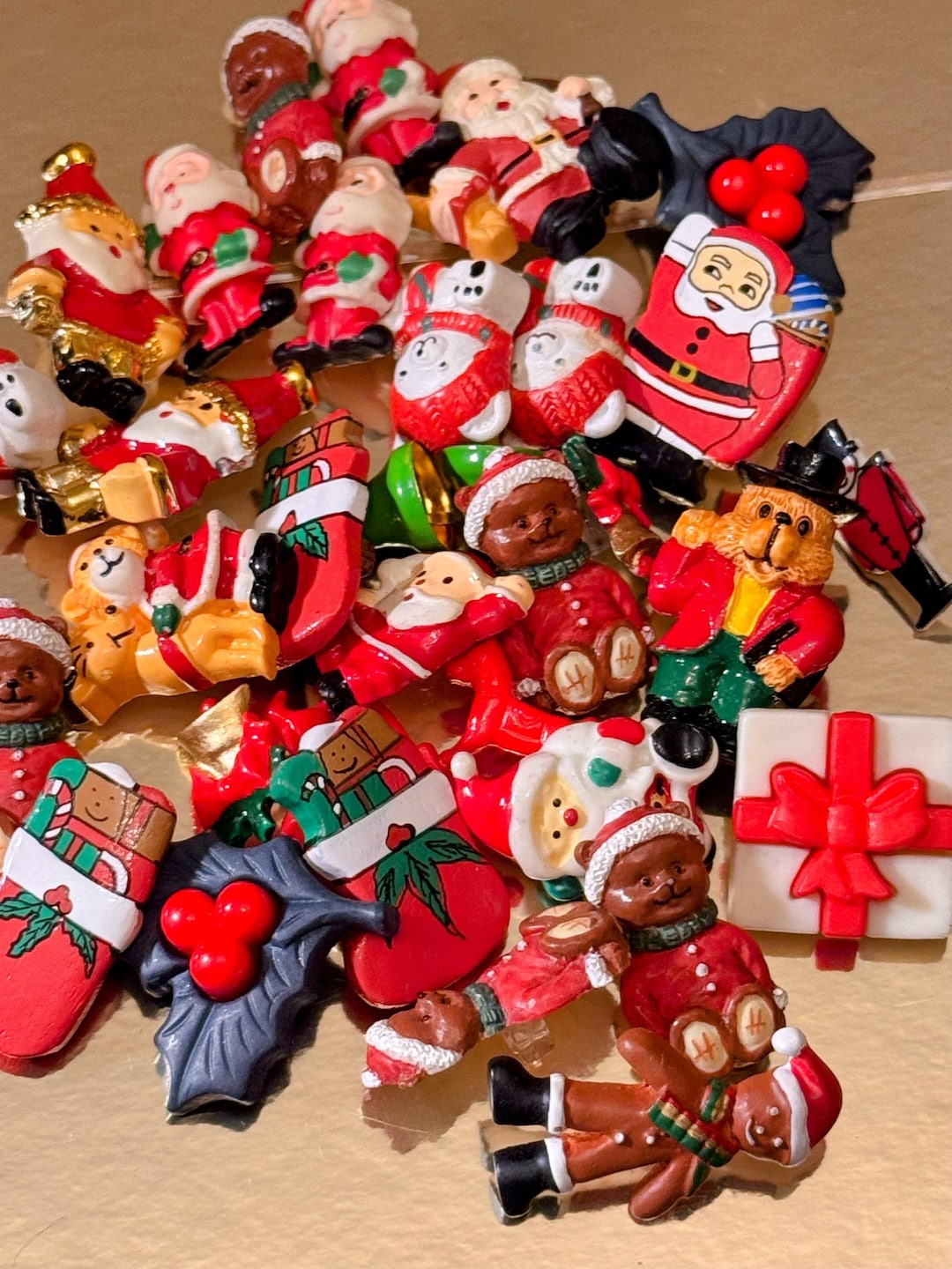 Holiday Value Novelty Button Lot / Christmas Buttons / Bulk Button Lot ...